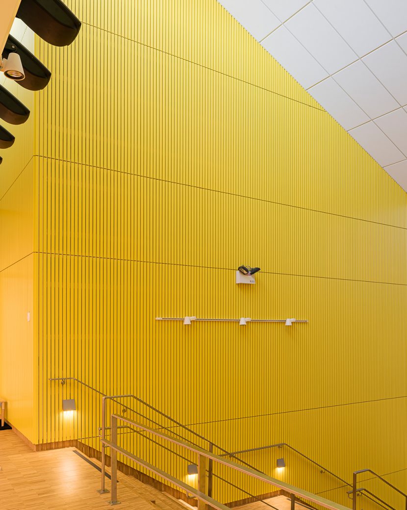 Coloured Wall Slats in School | Gustafs Scandinavia