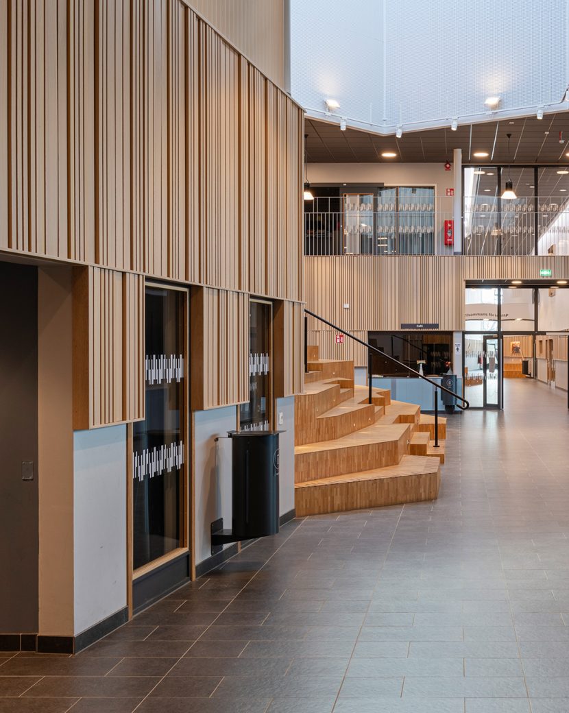 Oak ribs running throughout school | Gustafs Scandinavia